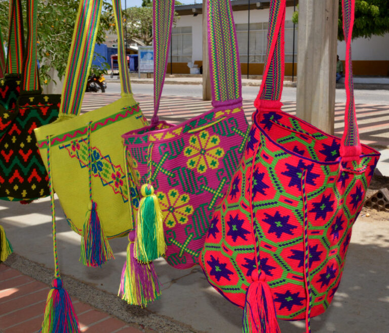 ℹ Artesanías wayuu: Descubre la magia tejida a mano por esta comunidad ...